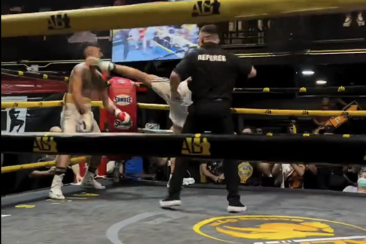 MMA prospect disqualified from boxing match after using head kick to ...