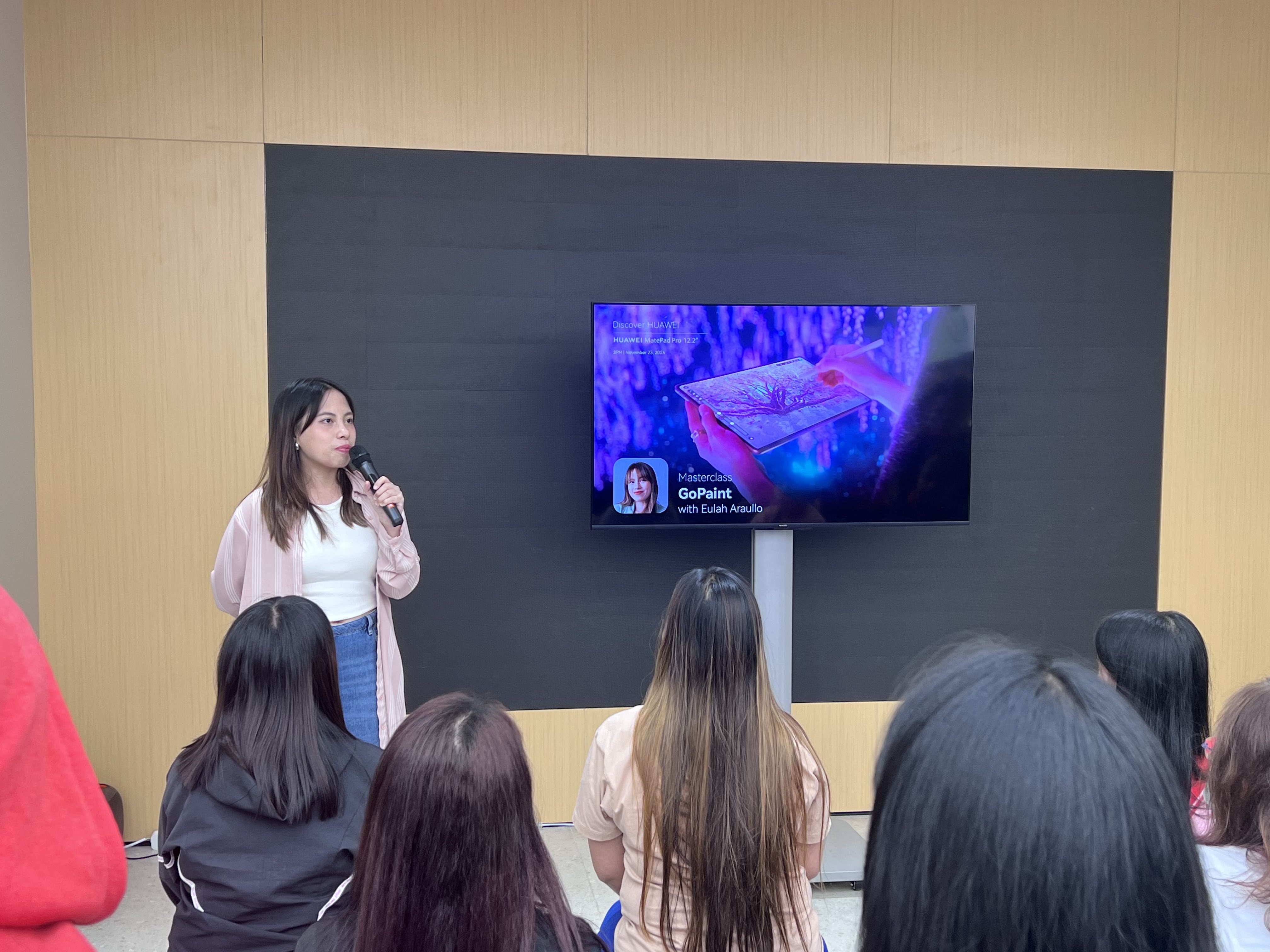 HUAWEI Phl inspires digital art creation with GoPaint masterclasses