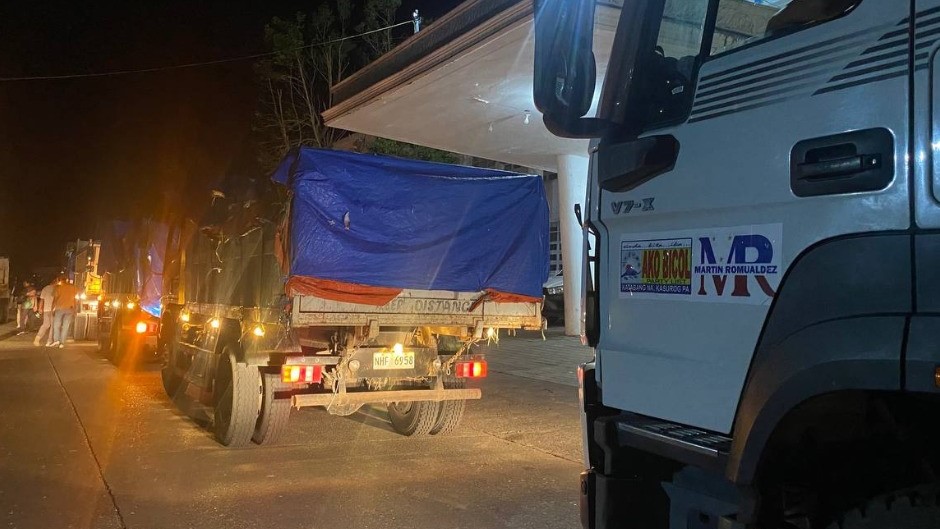Relief trucks arrive in Bicol
