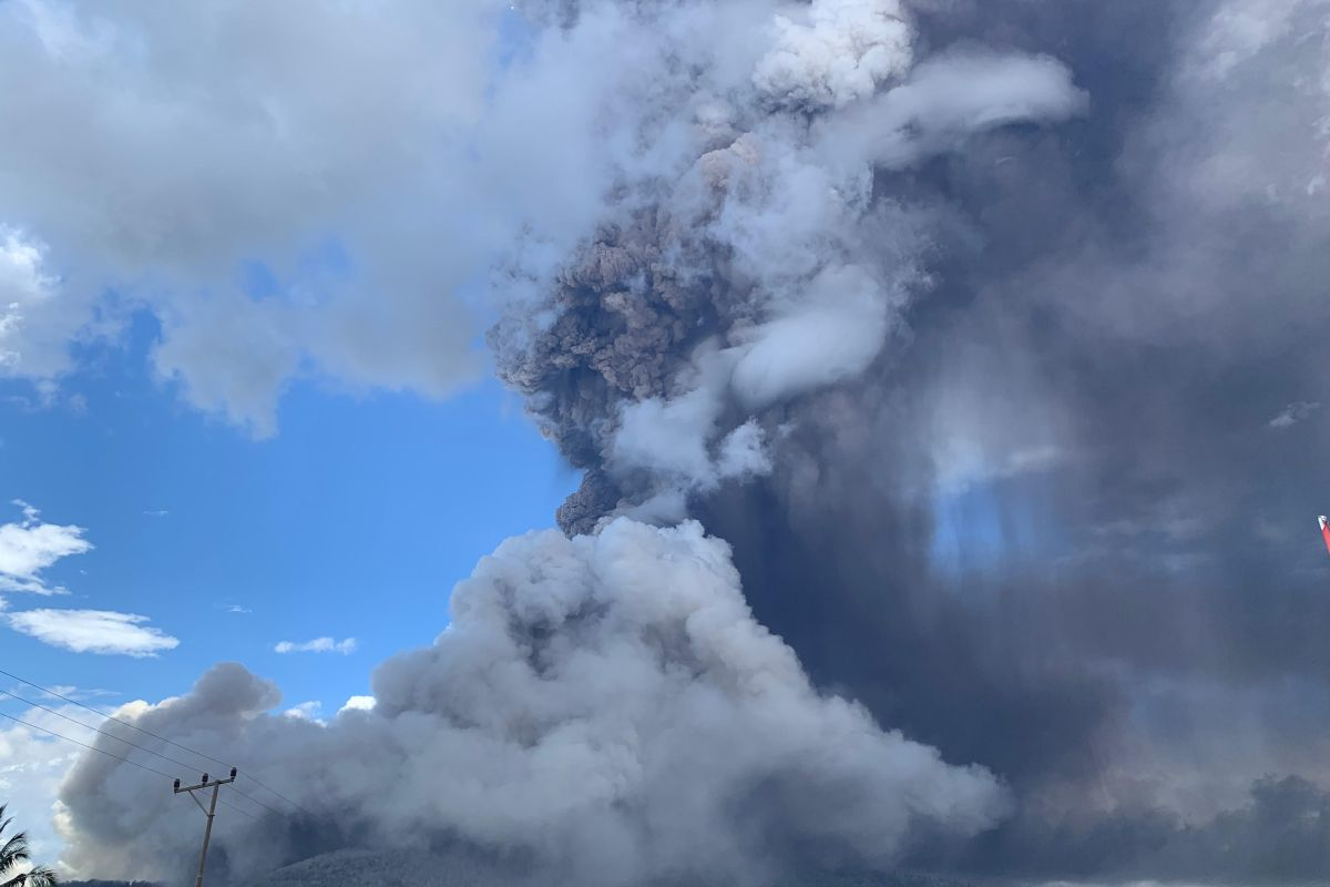 Indonesian volcano erupts again, sends ash column 5K meters skyward ...