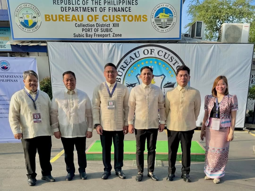 𝐁𝐎𝐂-𝐏𝐨𝐫𝐭 𝐨𝐟 𝐒𝐮𝐛𝐢𝐜 𝐖𝐞𝐥𝐜𝐨𝐦𝐞𝐬 𝐅𝐞𝐛𝐫𝐮𝐚𝐫𝐲 𝐰𝐢𝐭𝐡 𝐅𝐥𝐚𝐠 𝐑𝐚𝐢𝐬𝐢𝐧𝐠 𝐂𝐞𝐫𝐞𝐦𝐨𝐧𝐲 𝐢𝐧 ...