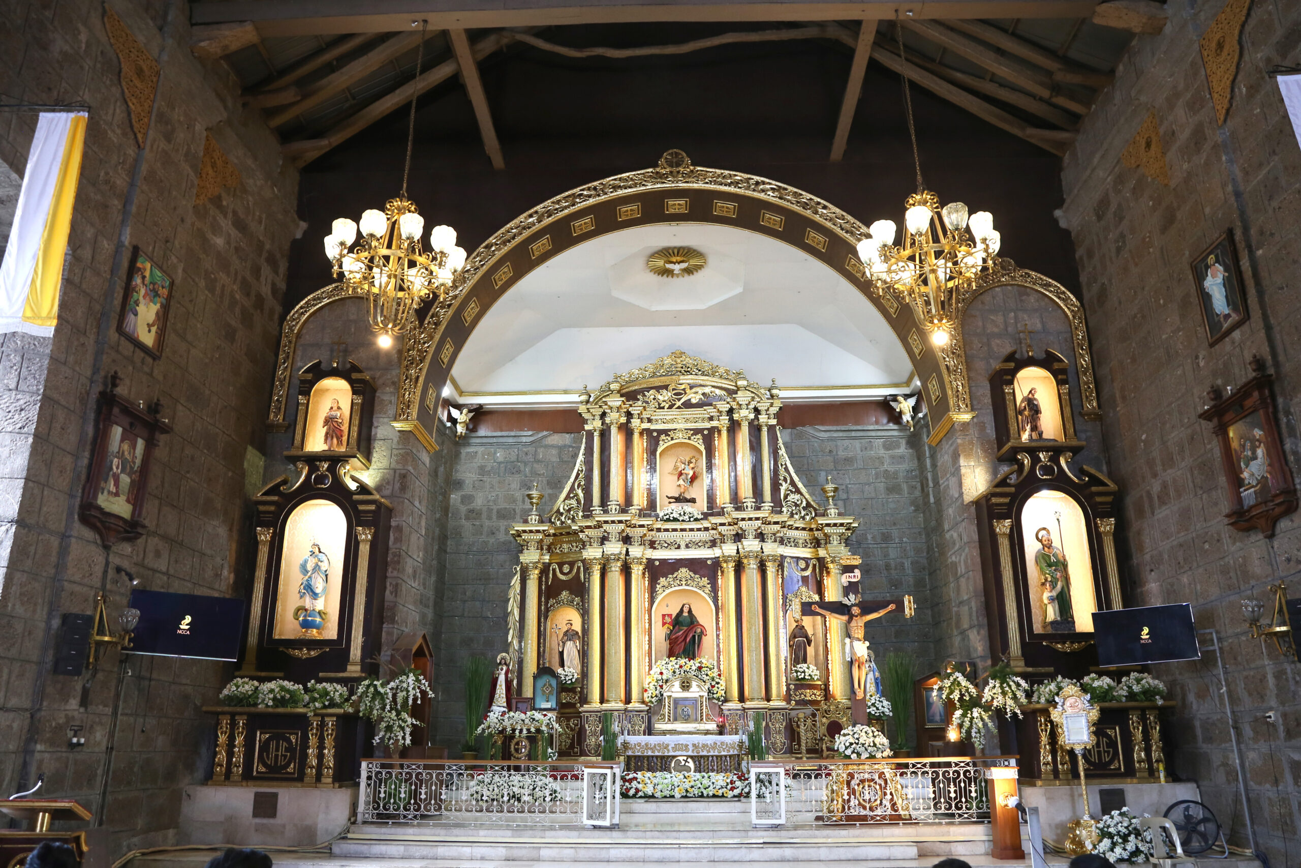church-inside-scaled – The Daily Chronicle