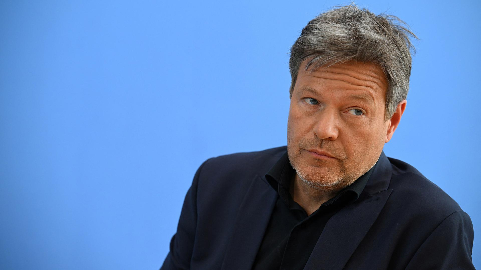 Germany slashes 2025 growth forecast to zero amid U.S. tariff fallout