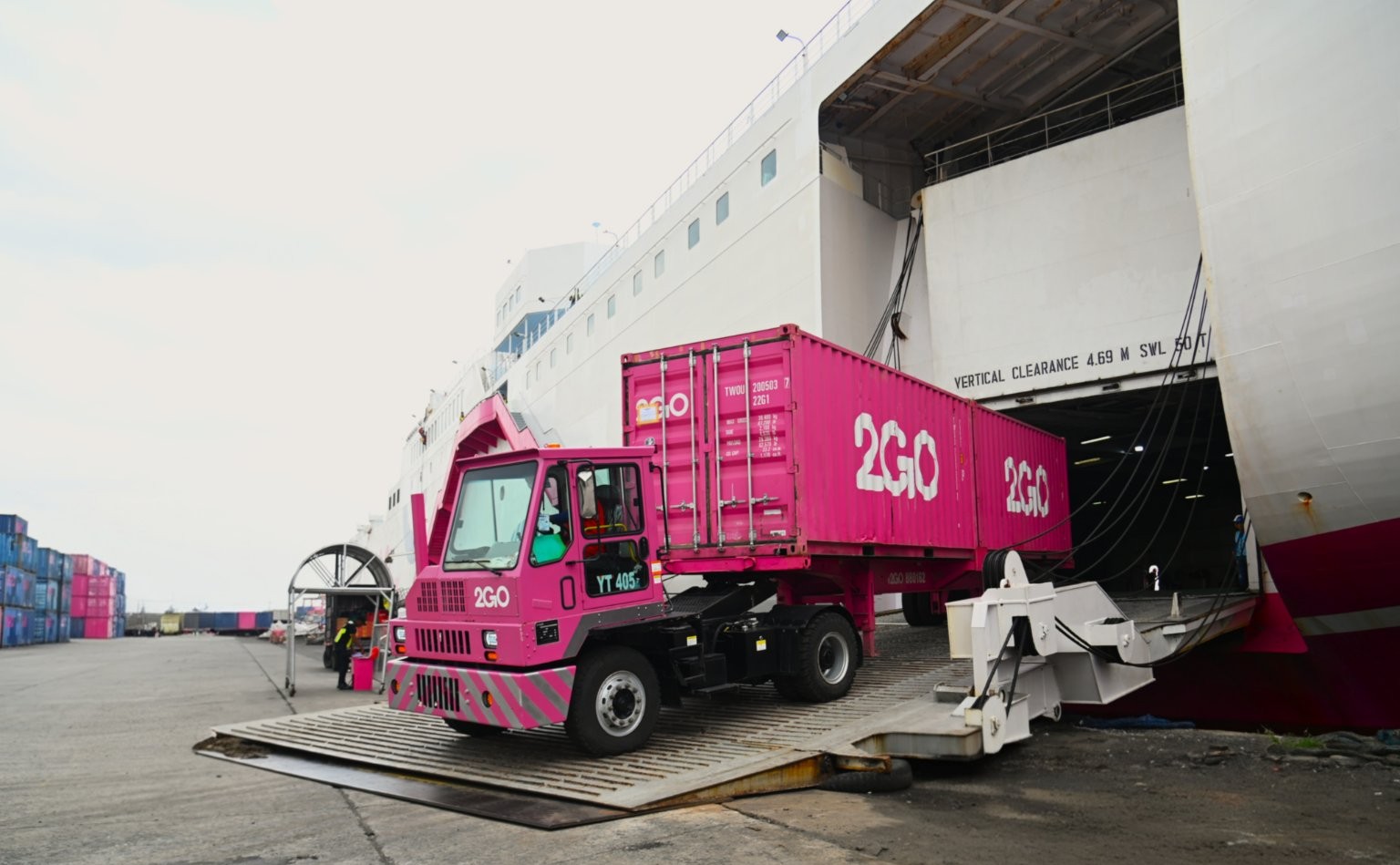 17 Filipino local government officials stranded in Israel amid airspace ...