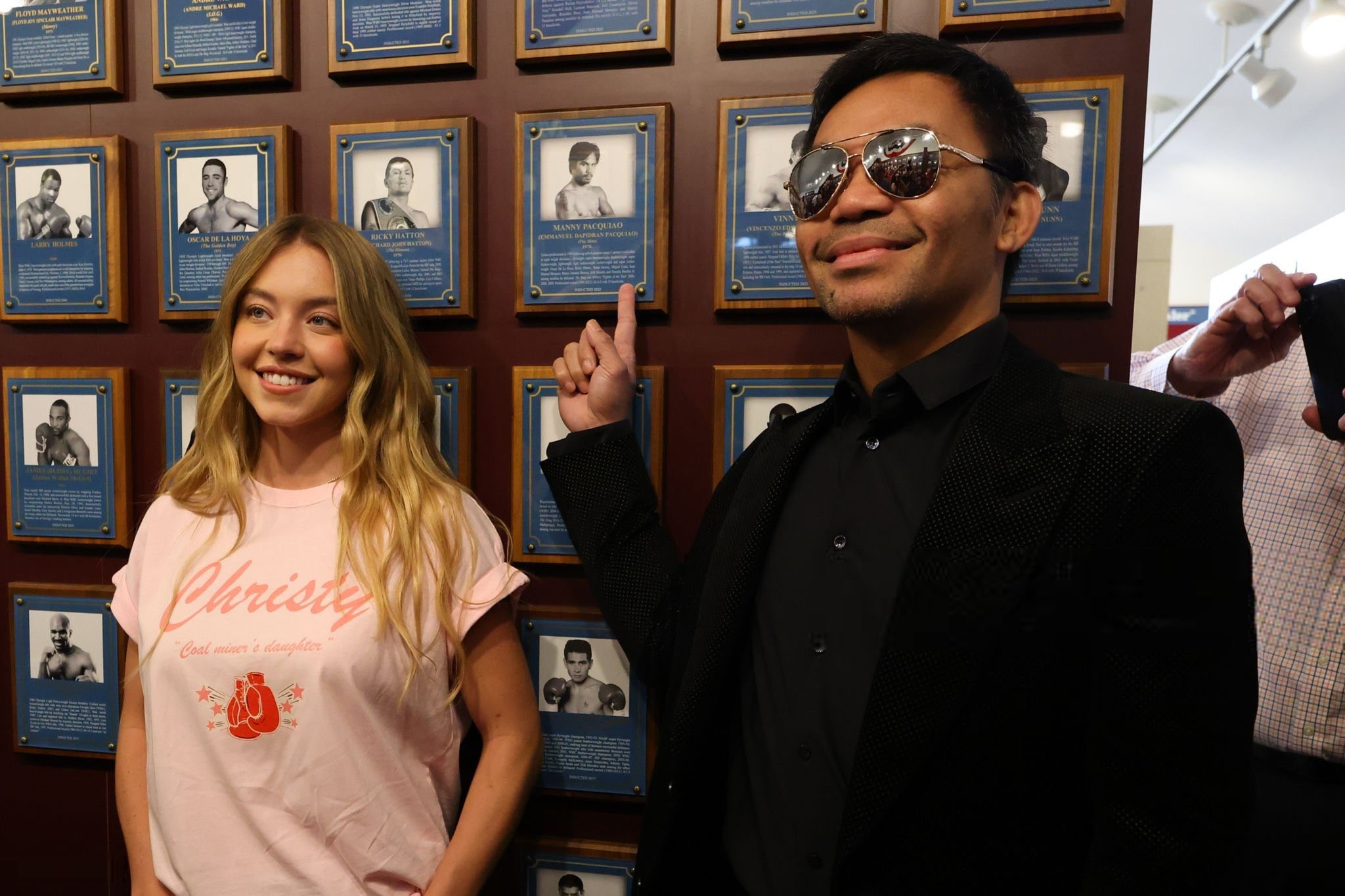 Manny Pacquiao meets Sydney Sweeney at Hall of Fame Induction
