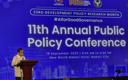 Fil-Canadian pop punk star Mico ignites Lollapalooza with rain-soaked ...