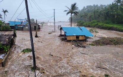 Super Typhoon Uwan strikes Bicol, one dead, many evacuated