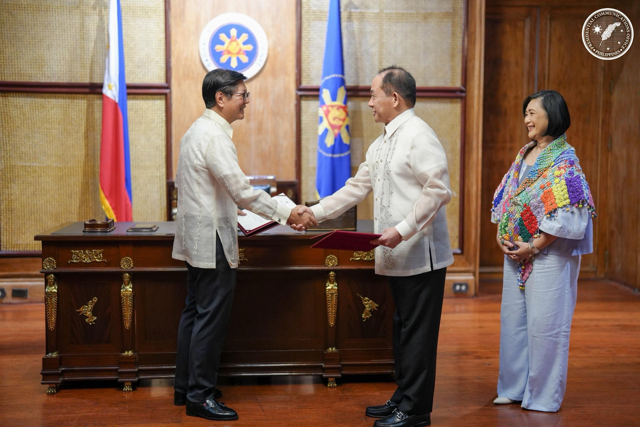 Former AFP chief takes over national security
